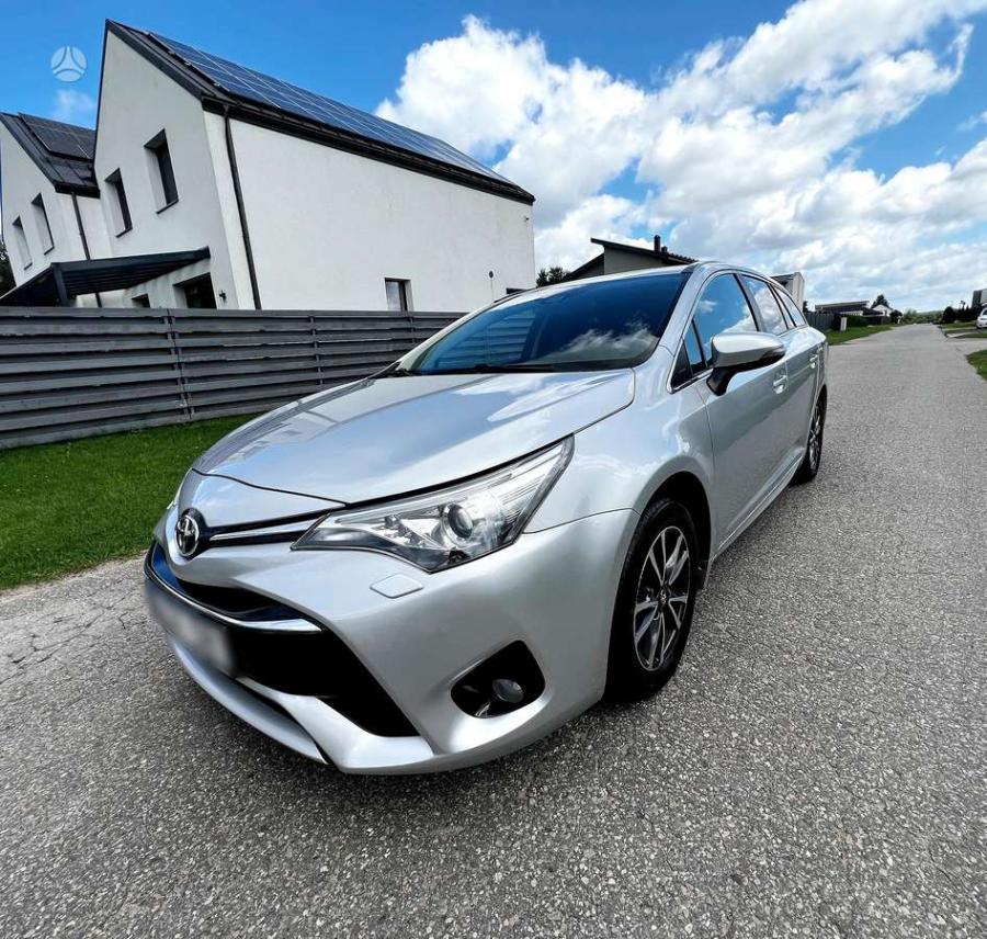 Серый Тойота Авенсис 2015 в Вильнюс, объемом двигателя 1.80 л и пробегом 194 тыс. км за 9999 €, фото 8 на AUTOMOTO.COM.LV
