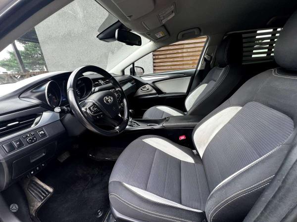 Тойота Авенсис 2015 в Вильнюс на AUTOMOTO.COM.LV Серый Тойота Авенсис 2015 в Вильнюс, объемом двигателя 1.80 л и пробегом 194 тыс. км за 9999 €, фото 11 на AUTOMOTO.COM.LV