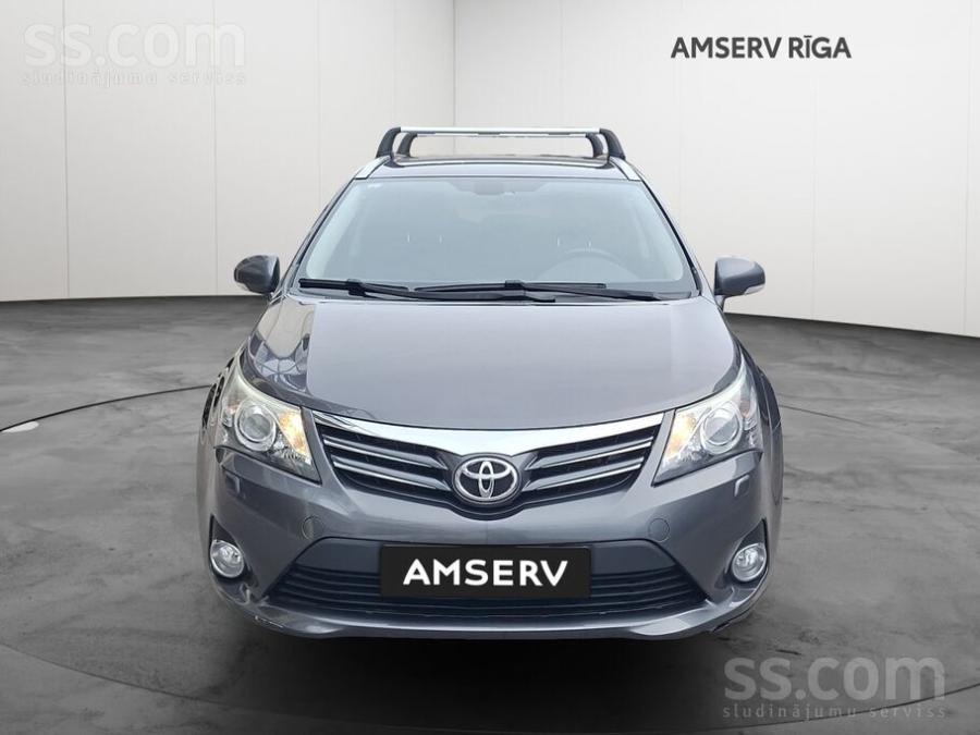 Grey Toyota Avensis 2015 in Riga, with an engine capacity of 1.80 L and mileage of 156 thousand km for 8000 €, photo 6 on AUTOMOTO.COM.LV