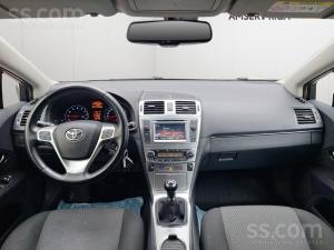 Grey Toyota Avensis 2015 in Riga, with an engine capacity of 1.80 L and mileage of 156 thousand km for 8000 €, photo 10 on AUTOMOTO.COM.LV
