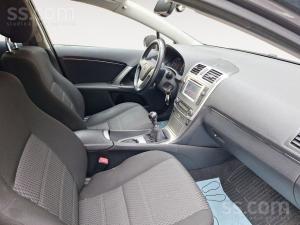 Grey Toyota Avensis 2015 in Riga, with an engine capacity of 1.80 L and mileage of 156 thousand km for 8000 €, photo 13 on AUTOMOTO.COM.LV