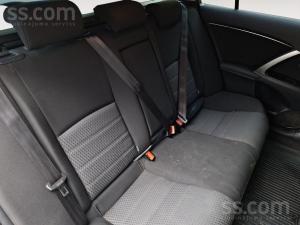 Grey Toyota Avensis 2015 in Riga, with an engine capacity of 1.80 L and mileage of 156 thousand km for 8000 €, photo 14 on AUTOMOTO.COM.LV