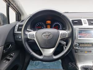 Grey Toyota Avensis 2015 in Riga, with an engine capacity of 1.80 L and mileage of 156 thousand km for 8000 €, photo 16 on AUTOMOTO.COM.LV