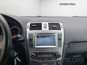 Grey Toyota Avensis 2015 in Riga, with an engine capacity of 1.80 L and mileage of 156 thousand km for 8000 €, photo 17 on AUTOMOTO.COM.LV