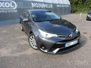 Pelēks Toyota Avensis 2015 Cēsis, ar dzinēja tilpumu 2.00 L un nobraukumu 220 tūkst. km par 7450 €, foto 3 vietnē AUTOMOTO.COM.LV