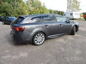 Pelēks Toyota Avensis 2015 Cēsis, ar dzinēja tilpumu 2.00 L un nobraukumu 220 tūkst. km par 7450 €, foto 4 vietnē AUTOMOTO.COM.LV