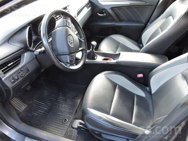 Тойота Авенсис 2015 в Цесис на AUTOMOTO.COM.LV Серый Тойота Авенсис 2015 в Цесис, объемом двигателя 2.00 л и пробегом 220 тыс. км за 7450 €, фото 7 на AUTOMOTO.COM.LV