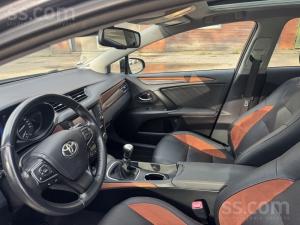 Pelēks Toyota Avensis 2015 Jēkabpils, ar dzinēja tilpumu 2.00 L un nobraukumu 233 tūkst. km par 6899 €, foto 9 vietnē AUTOMOTO.COM.LV