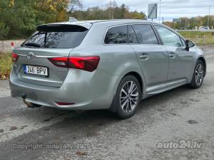 Серый Тойота Авенсис 2015 в Таллин, объемом двигателя 1.80 л и пробегом 175 тыс. км за 12000 €, фото 7 на AUTOMOTO.COM.LV