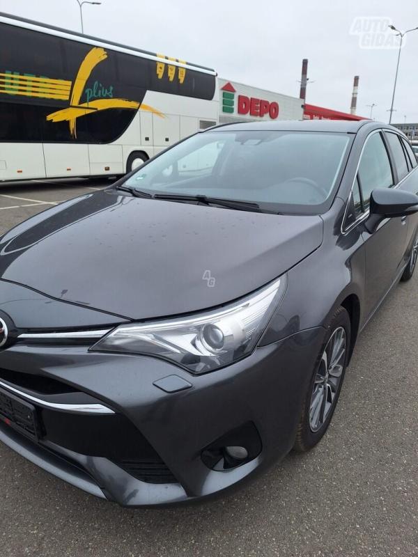 Серый Тойота Авенсис 2015 в Каунас, объемом двигателя 2.00 л и пробегом 270 тыс. км за 7750 €, фото 4 на AUTOMOTO.COM.LV