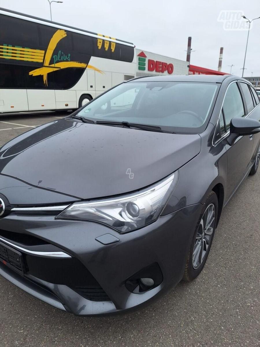 Серый Тойота Авенсис 2015 в Каунас, объемом двигателя 2.00 л и пробегом 270 тыс. км за 7750 €, фото 4 на AUTOMOTO.COM.LV