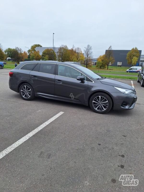 Серый Тойота Авенсис 2015 в Каунас, объемом двигателя 2.00 л и пробегом 270 тыс. км за 7750 €, фото 8 на AUTOMOTO.COM.LV