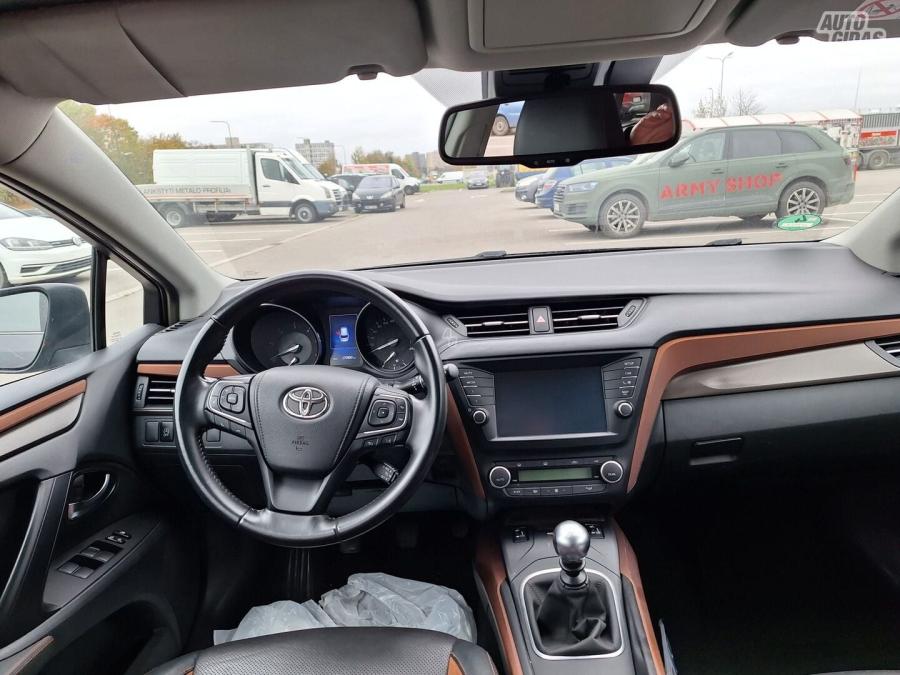 Серый Тойота Авенсис 2015 в Каунас, объемом двигателя 2.00 л и пробегом 270 тыс. км за 7750 €, фото 13 на AUTOMOTO.COM.LV