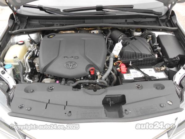 Pelēks Toyota Avensis 2016 Viljandi, ar dzinēja tilpumu 1.60 L un nobraukumu 197 tūkst. km par 8990 €, foto 11 vietnē AUTOMOTO.COM.LV