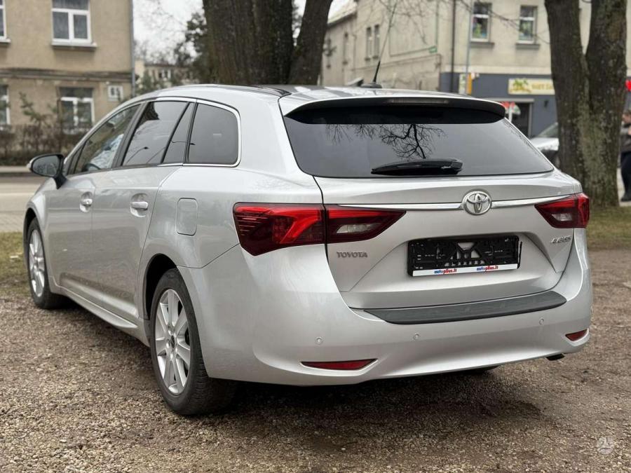 Pelēks Toyota Avensis 2016 Ukmergė, ar dzinēja tilpumu 2.00 L un nobraukumu 128 tūkst. km par 8950 €, foto 5 vietnē AUTOMOTO.COM.LV