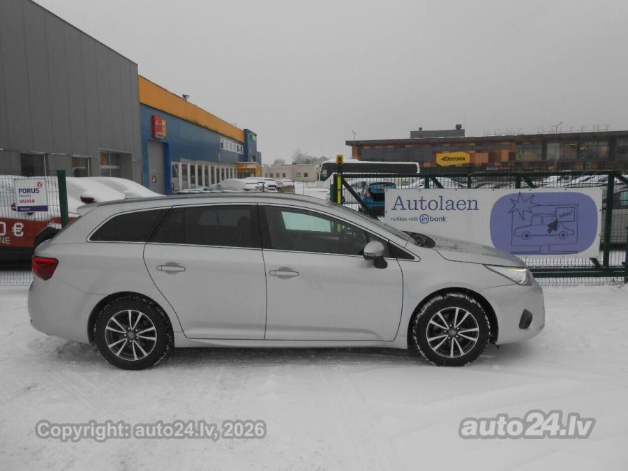 Grey Toyota Avensis 2016 in Viljandi, with an engine capacity of 1.60 L and mileage of 197 thousand km for 8990 €, photo 15 on AUTOMOTO.COM.LV