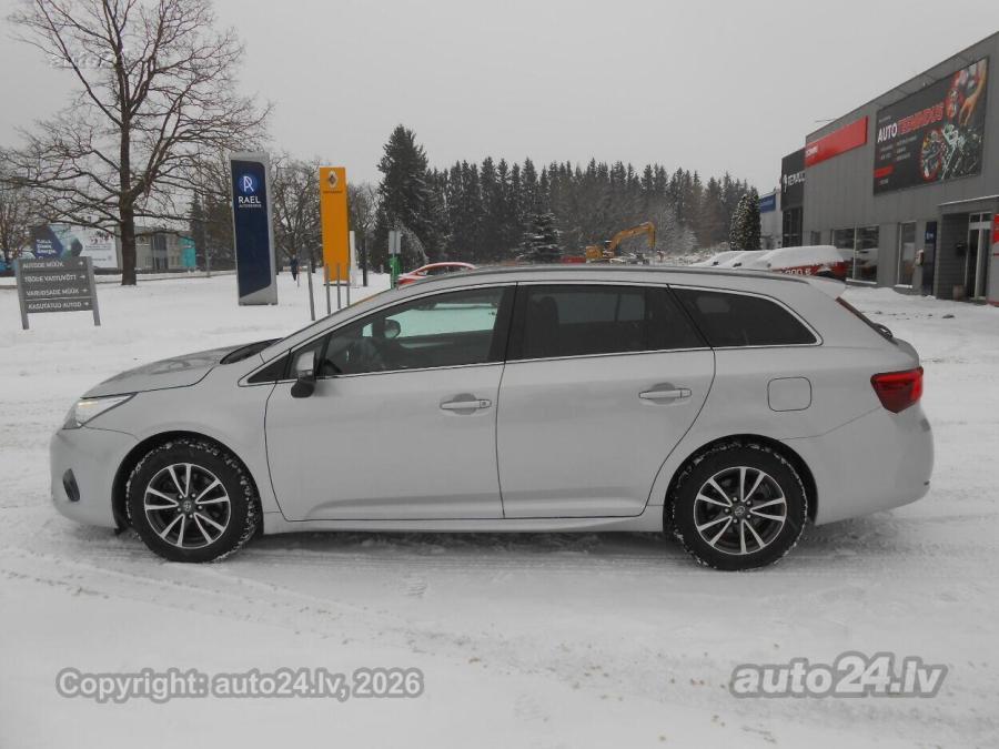 Grey Toyota Avensis 2016 in Viljandi, with an engine capacity of 1.60 L and mileage of 197 thousand km for 8990 €, photo 16 on AUTOMOTO.COM.LV