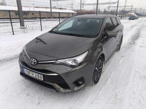 Pelēks Toyota Avensis 2016 Šauļi, ar dzinēja tilpumu 2.00 L un nobraukumu 105 tūkst. km par 12700 €, foto  vietnē AUTOMOTO.COM.LV