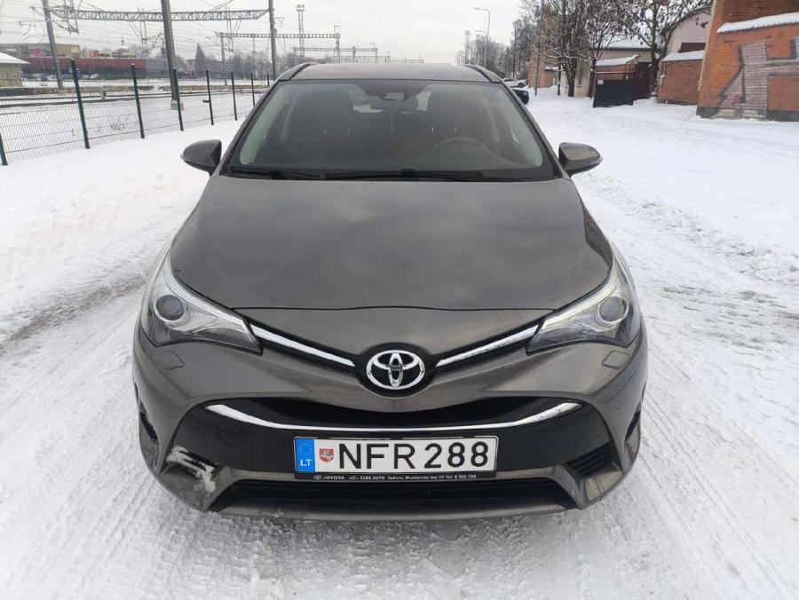 Grey Toyota Avensis 2016 in Siauliai, with an engine capacity of 2.00 L and mileage of 105 thousand km for 12700 €, photo 2 on AUTOMOTO.COM.LV