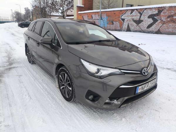 Pelēks Toyota Avensis 2016 Šauļi, ar dzinēja tilpumu 2.00 L un nobraukumu 105 tūkst. km par 12700 €, foto 3 vietnē AUTOMOTO.COM.LV