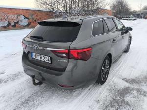 Grey Toyota Avensis 2016 in Siauliai, with an engine capacity of 2.00 L and mileage of 105 thousand km for 12700 €, photo 4 on AUTOMOTO.COM.LV