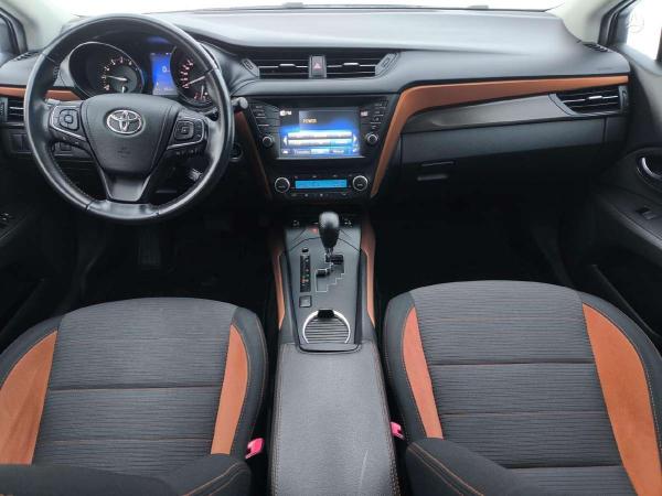 Grey Toyota Avensis 2016 in Siauliai, with an engine capacity of 2.00 L and mileage of 105 thousand km for 12700 €, photo 11 on AUTOMOTO.COM.LV