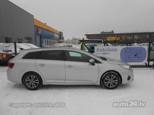 Grey Toyota Avensis 2016 in Viljandi, with an engine capacity of 1.60 L and mileage of 197 thousand km for 8990 €, photo 15 on AUTOMOTO.COM.LV