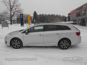 Grey Toyota Avensis 2016 in Viljandi, with an engine capacity of 1.60 L and mileage of 197 thousand km for 8990 €, photo 16 on AUTOMOTO.COM.LV
