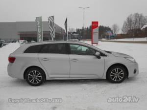 Grey Toyota Avensis 2016 in Viljandi, with an engine capacity of 1.60 L and mileage of 197 thousand km for 8990 €, photo 18 on AUTOMOTO.COM.LV