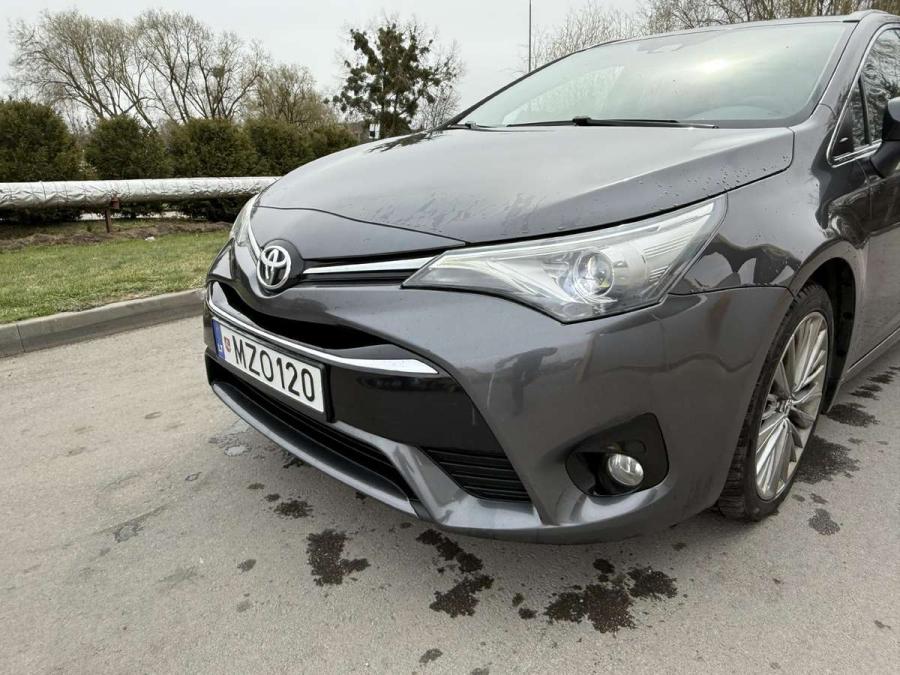 Pelēks Toyota Avensis 2016 Kauņa, ar dzinēja tilpumu 1.60 L un nobraukumu 320 tūkst. km par 7500 €, foto 4 vietnē AUTOMOTO.COM.LV