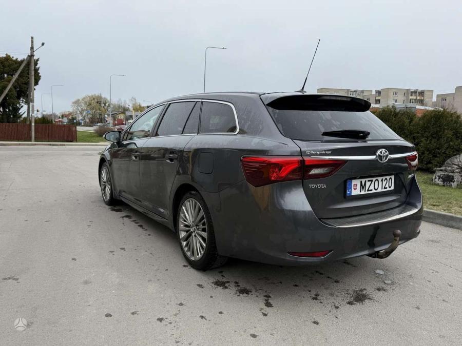 Pelēks Toyota Avensis 2016 Kauņa, ar dzinēja tilpumu 1.60 L un nobraukumu 320 tūkst. km par 7500 €, foto 6 vietnē AUTOMOTO.COM.LV
