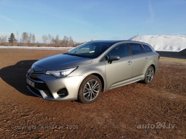Pelēks Toyota Avensis 2016 Tartu, ar dzinēja tilpumu 2.00 L un nobraukumu 195 tūkst. km par 11499 €, foto 1 vietnē AUTOMOTO.COM.LV