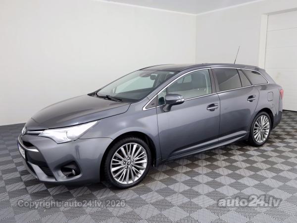 Pelēks Toyota Avensis 2016 Tallina, ar dzinēja tilpumu 1.60 L un nobraukumu 199 tūkst. km par 6499 €, foto 2 vietnē AUTOMOTO.COM.LV