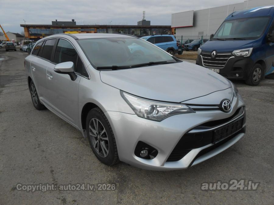 Grey Toyota Avensis 2016 in Viljandi, with an engine capacity of 1.60 L and mileage of 197 thousand km for 8890 €, photo 4 on AUTOMOTO.COM.LV
