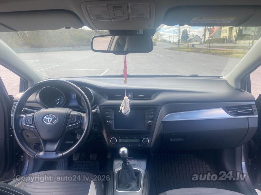 Серый Тойота Авенсис 2016 в Таллин, объемом двигателя 1.60 л и пробегом 191 тыс. км за 9500 €, фото 10 на AUTOMOTO.COM.LV