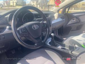 Серый Тойота Авенсис 2016 в Таллин, объемом двигателя 1.60 л и пробегом 191 тыс. км за 9500 €, фото 11 на AUTOMOTO.COM.LV