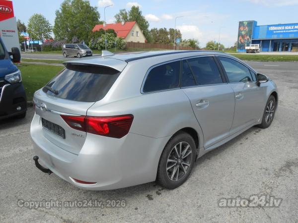 Серый Тойота Авенсис 2016 в Вильянди, объемом двигателя 1.60 л и пробегом 197 тыс. км за 8890 €, фото 2 на AUTOMOTO.COM.LV