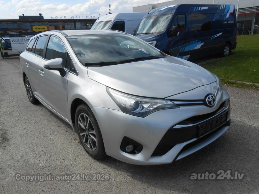 Pelēks Toyota Avensis 2016 Viljandi, ar dzinēja tilpumu 1.60 L un nobraukumu 197 tūkst. km par 8890 €, foto 4 vietnē AUTOMOTO.COM.LV
