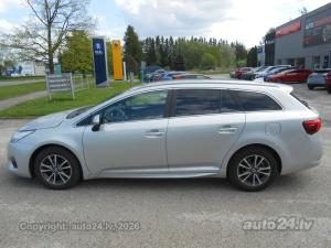 Pelēks Toyota Avensis 2016 Viljandi, ar dzinēja tilpumu 1.60 L un nobraukumu 197 tūkst. km par 8890 €, foto 17 vietnē AUTOMOTO.COM.LV