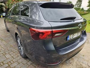 Pelēks Toyota Avensis 2016 Rīga, ar dzinēja tilpumu 2.00 L un nobraukumu 289 tūkst. km par 8680 €, foto 4 vietnē AUTOMOTO.COM.LV