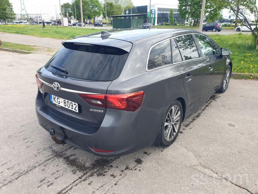 Pelēks Toyota Avensis 2016 Rīga, ar dzinēja tilpumu 2.00 L un nobraukumu 306 tūkst. km par 8200 €, foto 4 vietnē AUTOMOTO.COM.LV