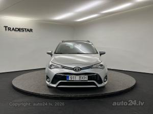 Pelēks Toyota Avensis 2016 Pērnava, ar dzinēja tilpumu 1.60 L un nobraukumu 260 tūkst. km par 8490 €, foto 3 vietnē AUTOMOTO.COM.LV