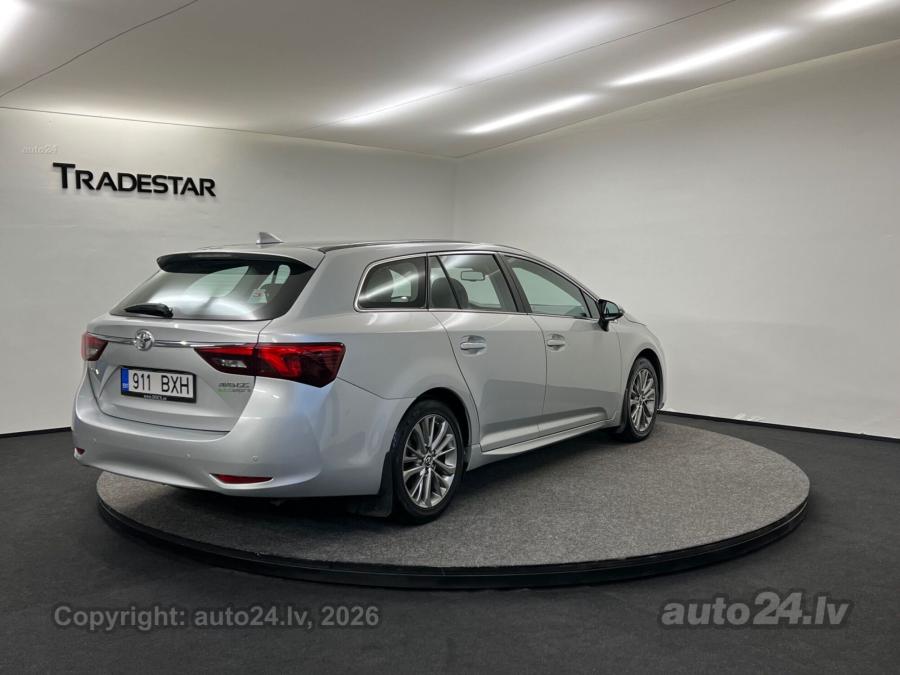 Pelēks Toyota Avensis 2016 Pērnava, ar dzinēja tilpumu 1.60 L un nobraukumu 260 tūkst. km par 8490 €, foto 6 vietnē AUTOMOTO.COM.LV