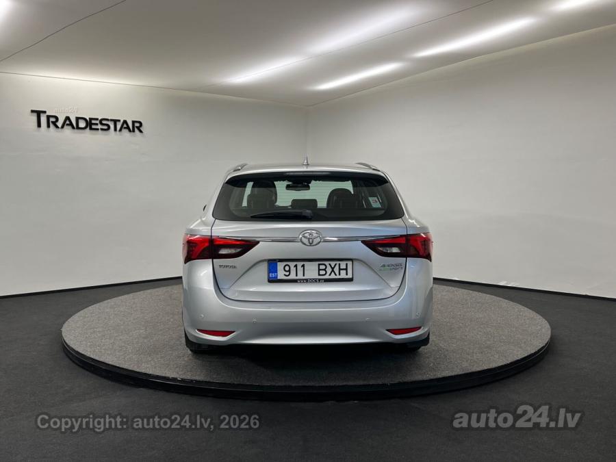 Pelēks Toyota Avensis 2016 Pērnava, ar dzinēja tilpumu 1.60 L un nobraukumu 260 tūkst. km par 8490 €, foto 7 vietnē AUTOMOTO.COM.LV