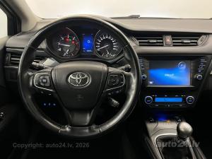 Pelēks Toyota Avensis 2016 Pērnava, ar dzinēja tilpumu 1.60 L un nobraukumu 260 tūkst. km par 8490 €, foto 14 vietnē AUTOMOTO.COM.LV