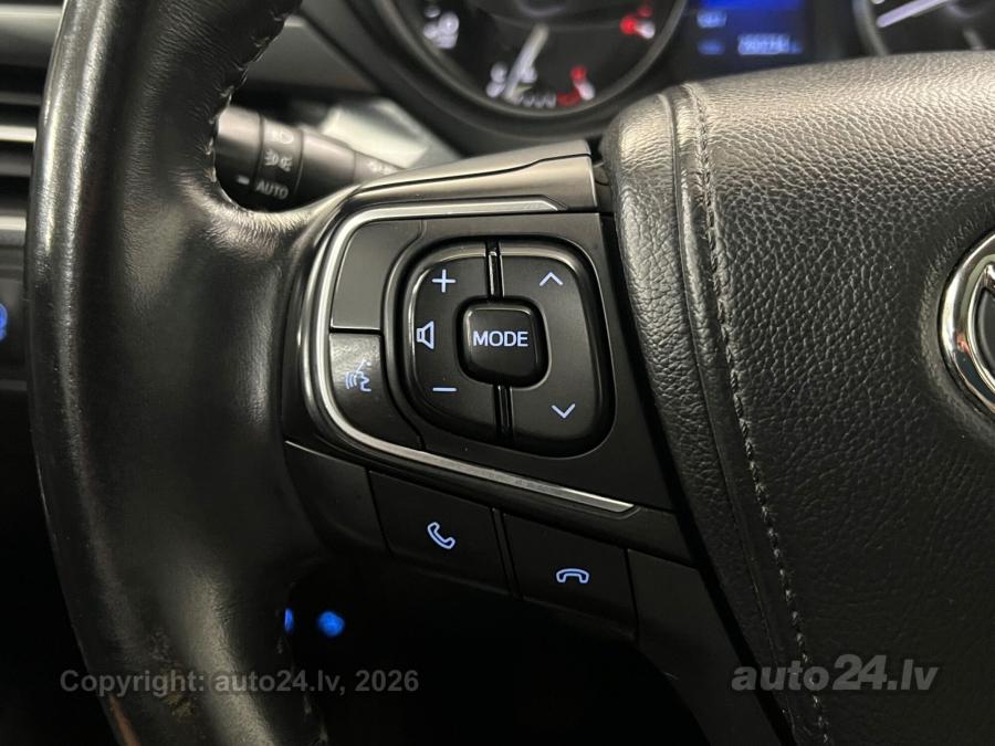 Pelēks Toyota Avensis 2016 Pērnava, ar dzinēja tilpumu 1.60 L un nobraukumu 260 tūkst. km par 8490 €, foto 19 vietnē AUTOMOTO.COM.LV