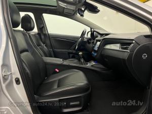 Pelēks Toyota Avensis 2016 Pērnava, ar dzinēja tilpumu 1.60 L un nobraukumu 260 tūkst. km par 8490 €, foto 25 vietnē AUTOMOTO.COM.LV