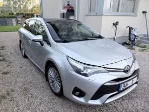Grey Toyota Avensis 2016 in Riga, with an engine capacity of 2.00 L and mileage of 150 thousand km for 9200 €, photo 5 on AUTOMOTO.COM.LV