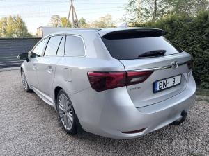 Grey Toyota Avensis 2016 in Riga, with an engine capacity of 2.00 L and mileage of 150 thousand km for 9200 €, photo 7 on AUTOMOTO.COM.LV