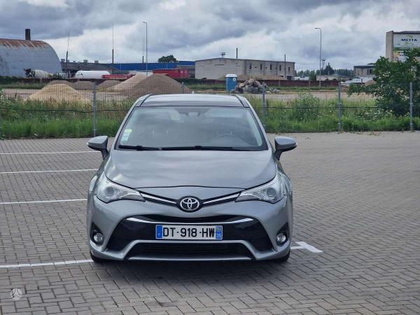 Серый Тойота Авенсис 2016 в Таураге, объемом двигателя 1.60 л и пробегом 227 тыс. км за 6500 €, фото 8 на AUTOMOTO.COM.LV